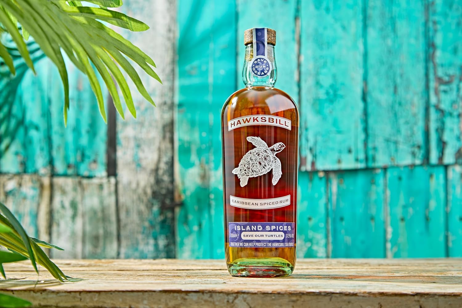 力Hawksbill Caribbean Spiced Rum, 70cl - AUTO WIN 11/06 - Competition Fox